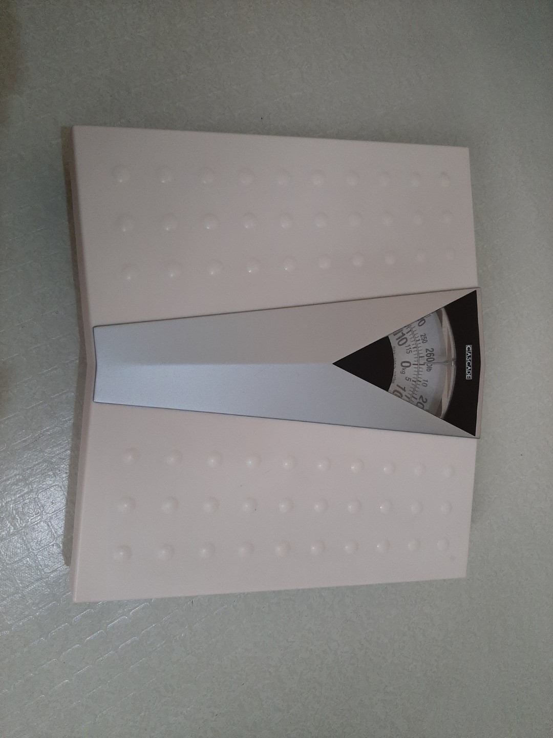 Cascade Weighing Scale, Health & Nutrition, Health Monitors & Weighing ...