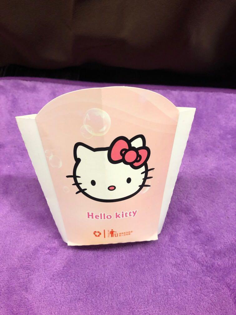 Hello kitty French fries box, Everything Else on Carousell