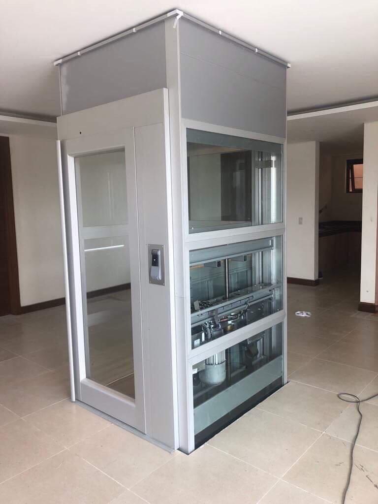 PWD / Wheelchair lift, Commercial & Industrial, Construction & Building ...