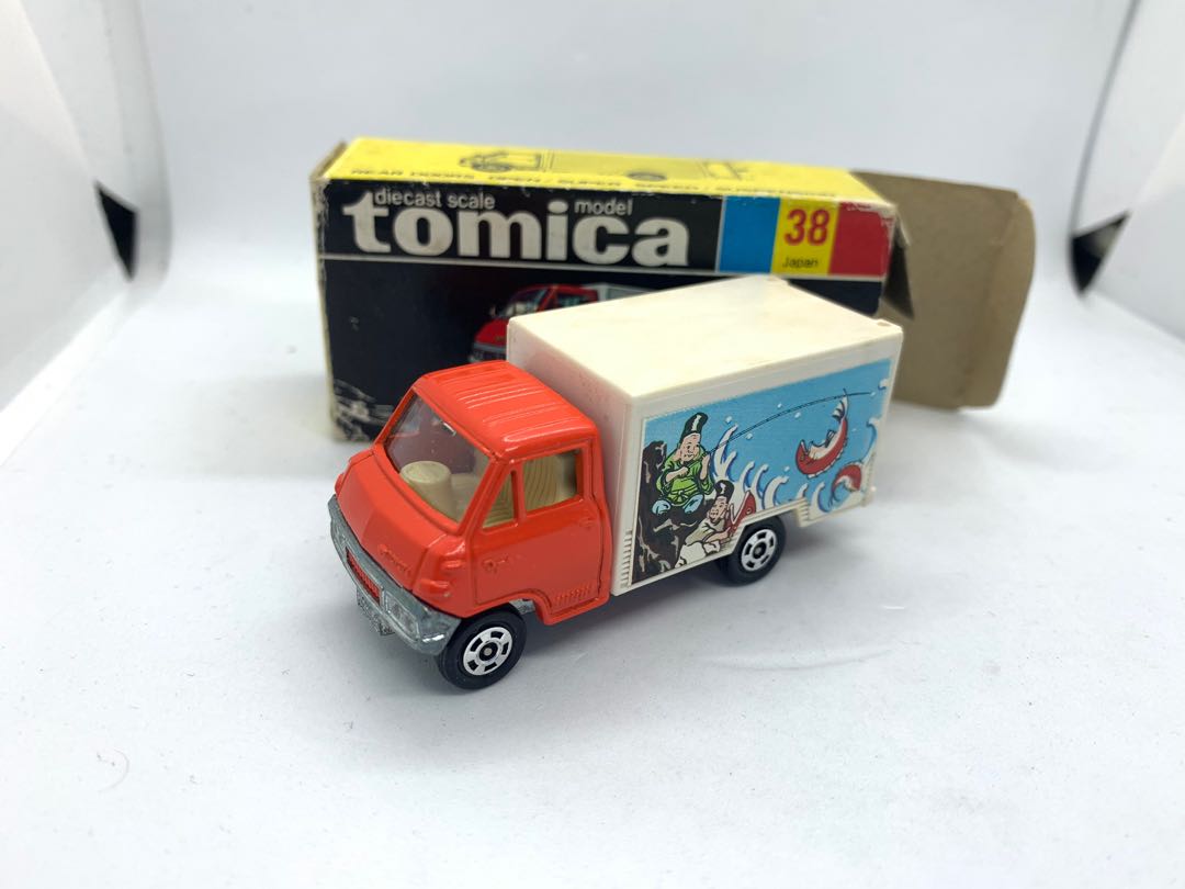 tomica tomy 黑盒 38 toyota DYNA REEFER japan 貨車 日本製, 興趣及遊戲, 玩具 & 遊戲類 ...