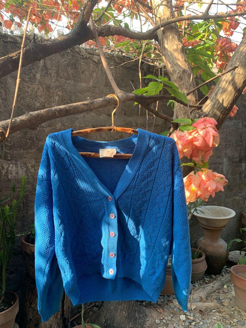 Vintage cropped cardigan, Women's Fashion, Coats, Jackets and Outerwear ...