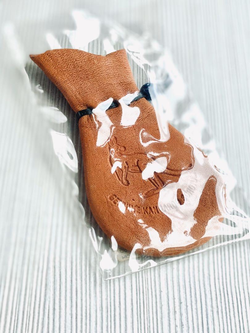 真皮袋鼠錢包 Genuine Kangaroo Scrotum Coin Purse, 女裝, 手錶及配件, 其他飾物 - Carousell