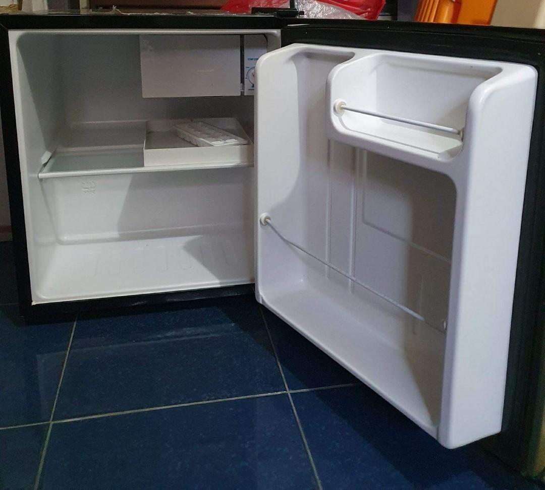EZY Mini Refrigerator for Sale!, TV & Home Appliances, Kitchen ...