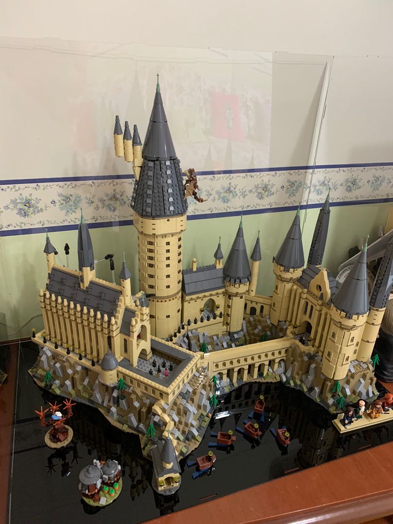 Lego 71043 Harry Potter Castle acryclic display box, Hobbies & Toys ...