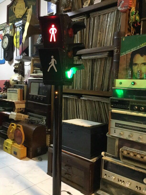 Real- time traffic light prototype, Electronics, Others on Carousell