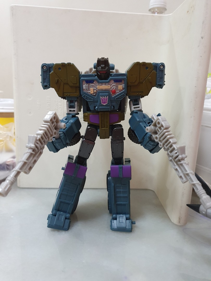 Transformers Onslaught combiner wars, Hobbies & Toys, Toys & Games on ...