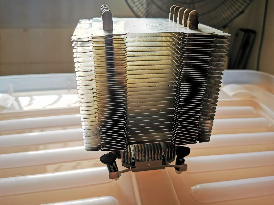 Very old used Tower Heatsink for Intel LGA775 sockets., Computers ...