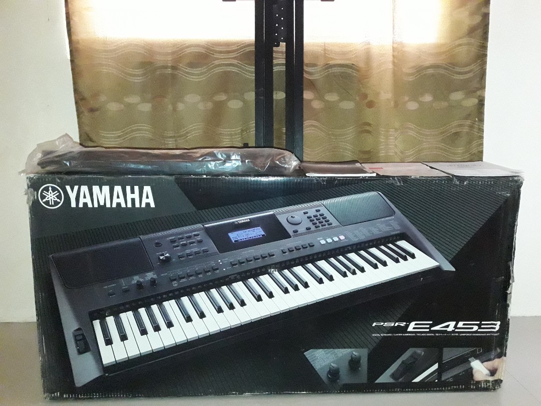 YAMAHA PSR-453 KEYBOARD, Hobbies & Toys, Music & Media, Musical ...