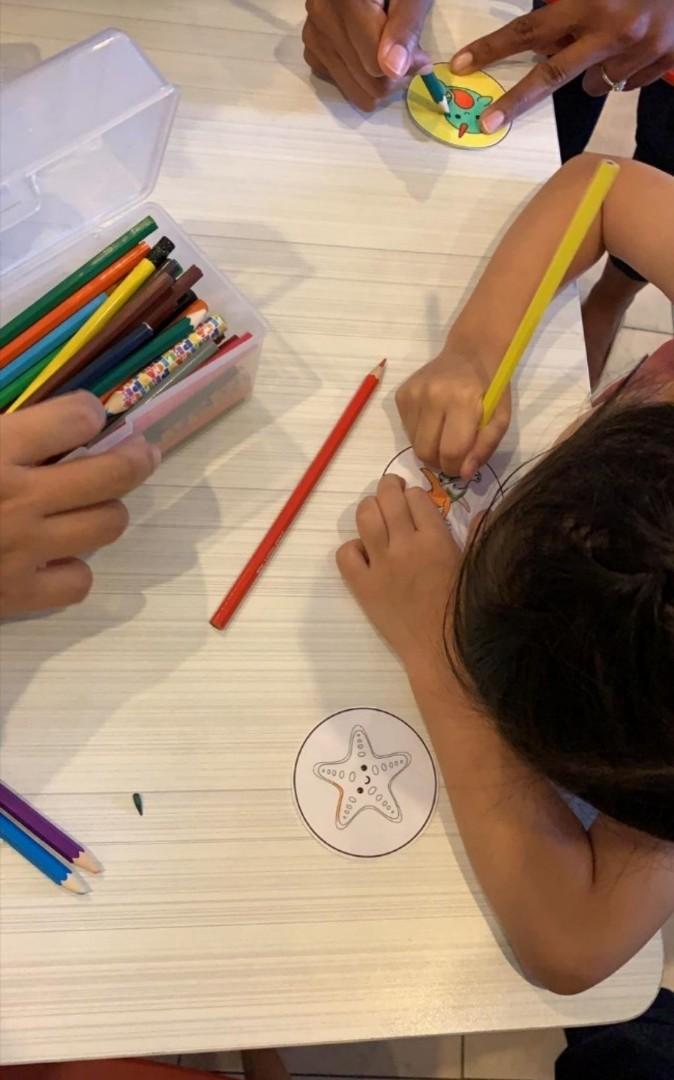 Customised Badge Making Activity DIY, Hobbies & Toys, Stationery ...