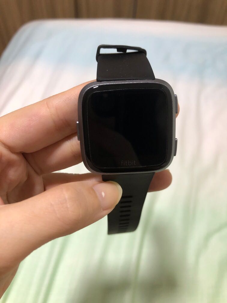 Fitbit Versa 1, Mobile Phones & Gadgets, Wearables & Smart Watches on ...