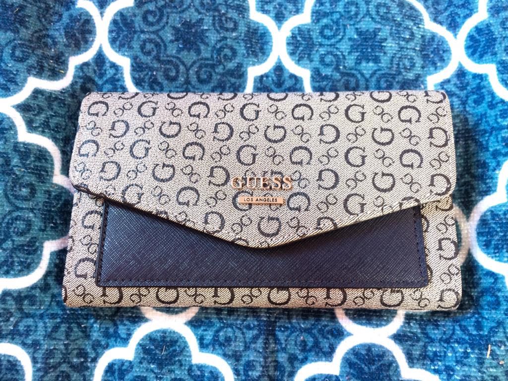 Guess Wallet, Women's Fashion, Bags & Wallets, Wallets & Card holders ...
