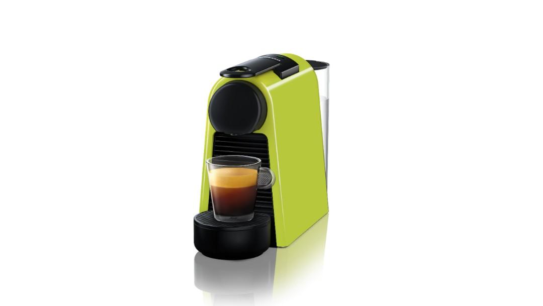 NESPRESSO Essenza Mini & Aeroccino Bundle (Lime green), TV & Home ...