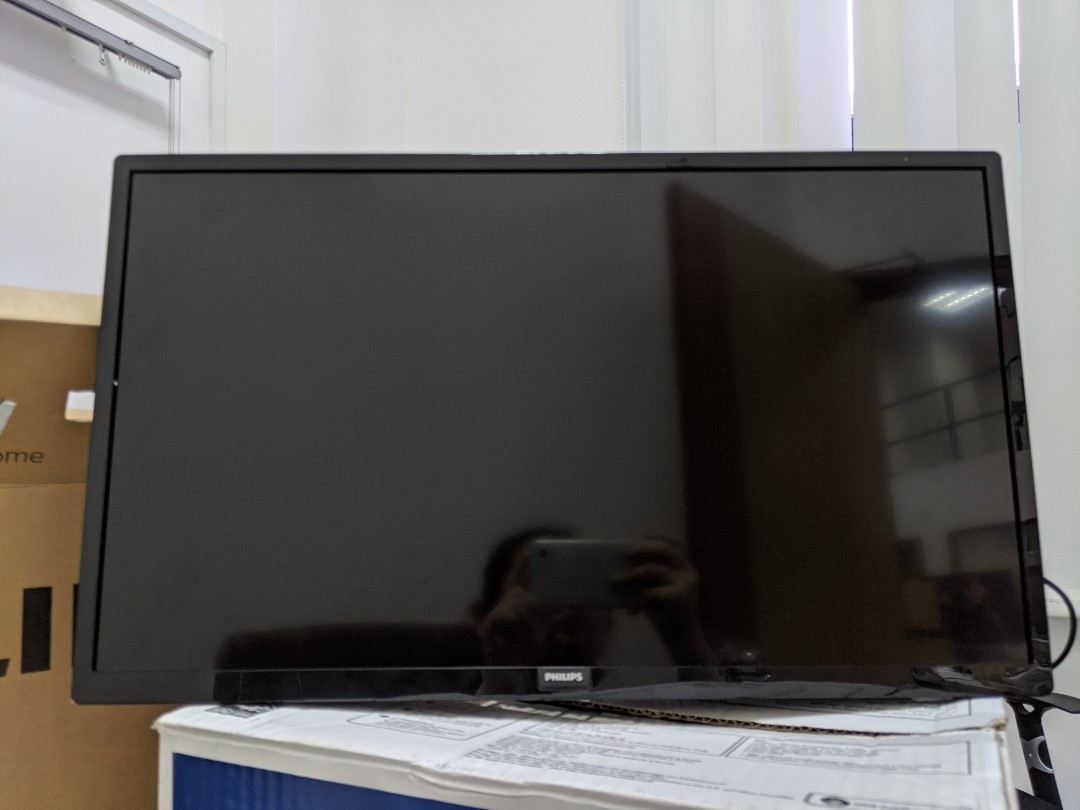 Philips 24-inch TV, TV & Home Appliances, TV & Entertainment, TV on ...