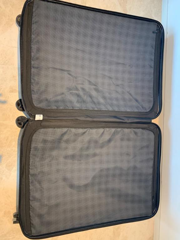Samsonite Inova 28” Spinner Suitcase Metallic Silver, Hobbies & Toys ...