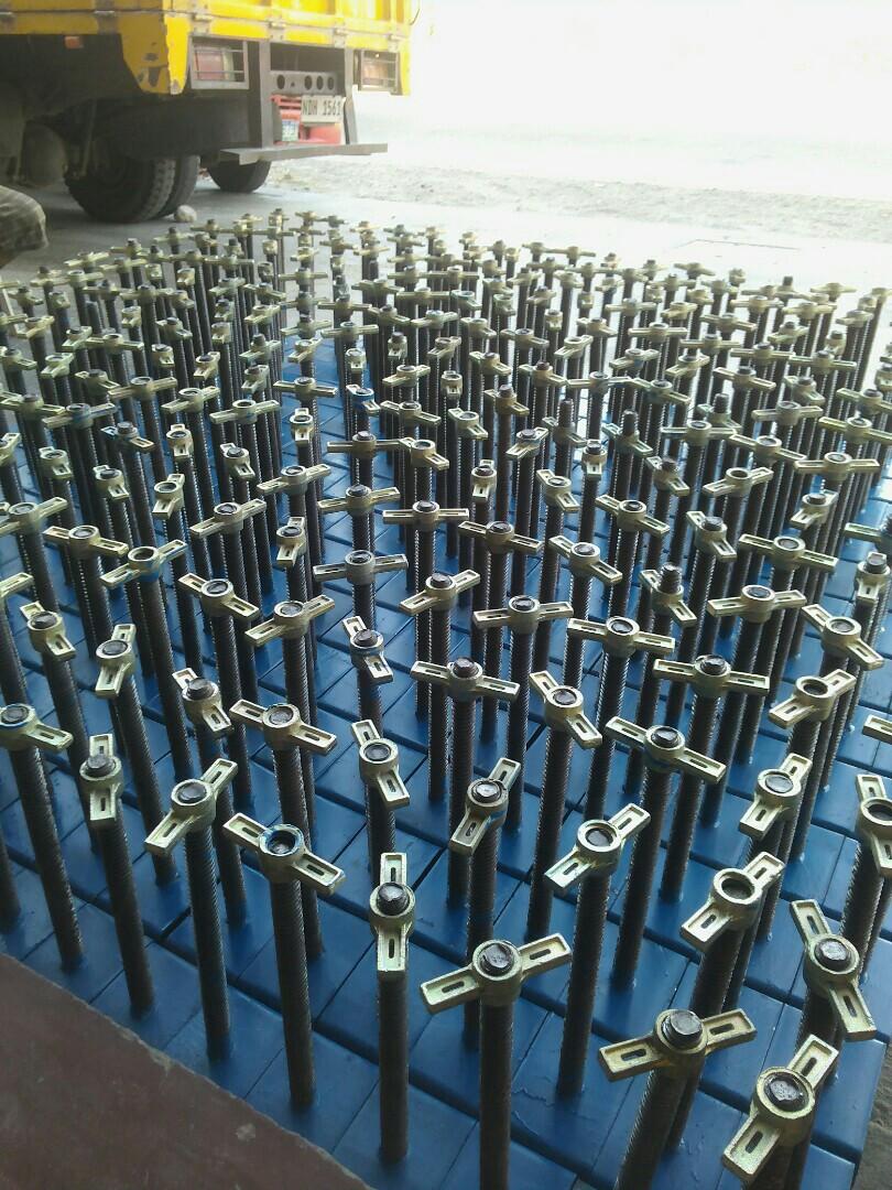 Shoring jack , U head , Base jack , Swivel and Fixed clamp , set of ...