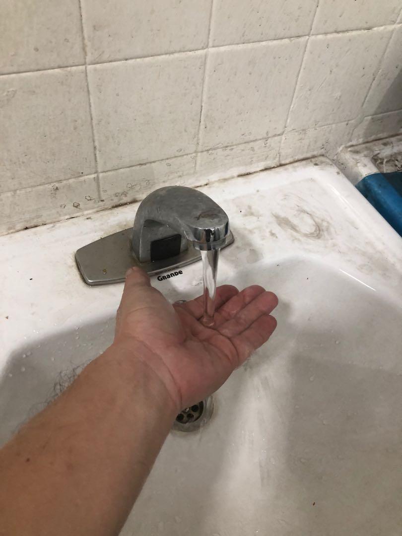 Automatic sensor tap batteries operate, Furniture & Home Living ...