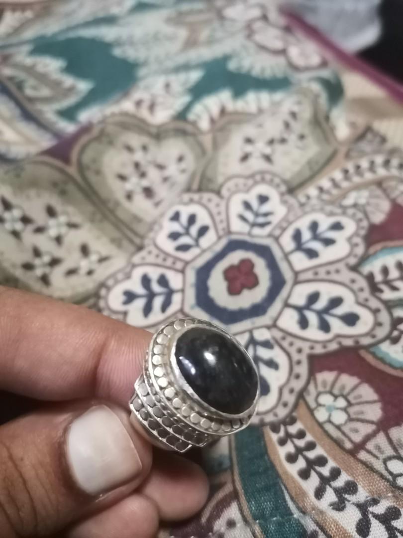 Batu keramat ular, Women's Fashion, Jewelry & Organisers, Precious ...