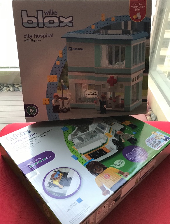 Blox Building Blocks camper van and city hospital + extra mini ...