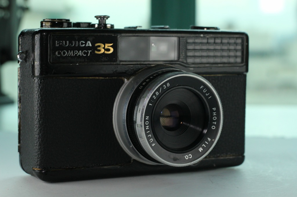 New Fujica Compact 35 35mm Compact Rangefinder Film Camera, Photography ...