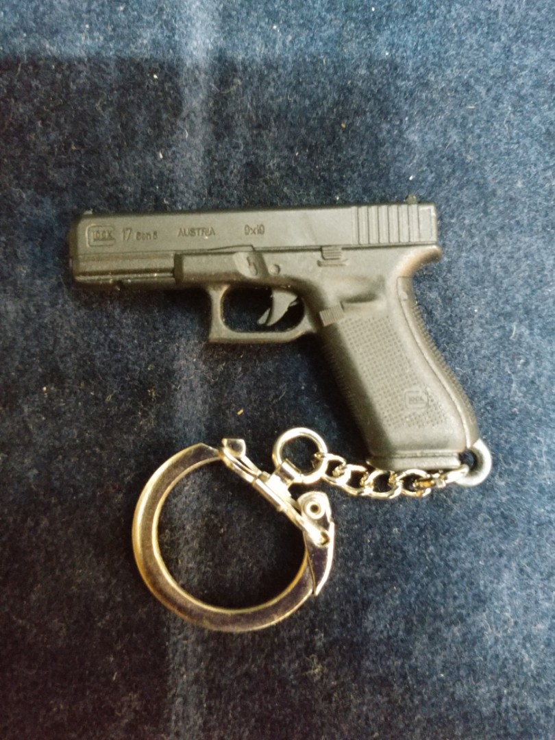 GLOCK GENIUNE PISTOL KEY CHAIN(鎖匙扣)(MIS055), 其他, 其他 - Carousell