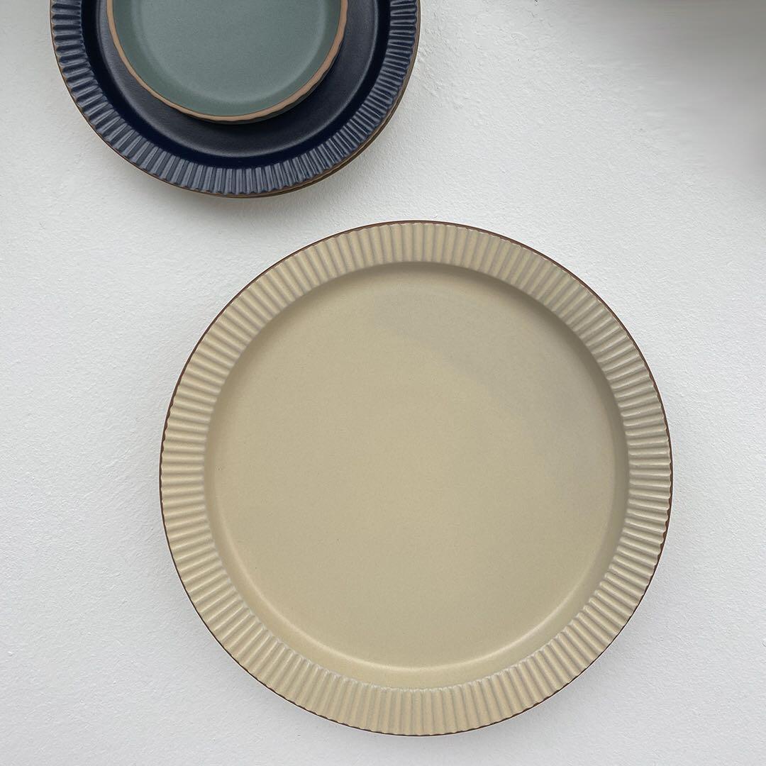 Ribbed Plates, Furniture & Home Living, Kitchenware & Tableware ...