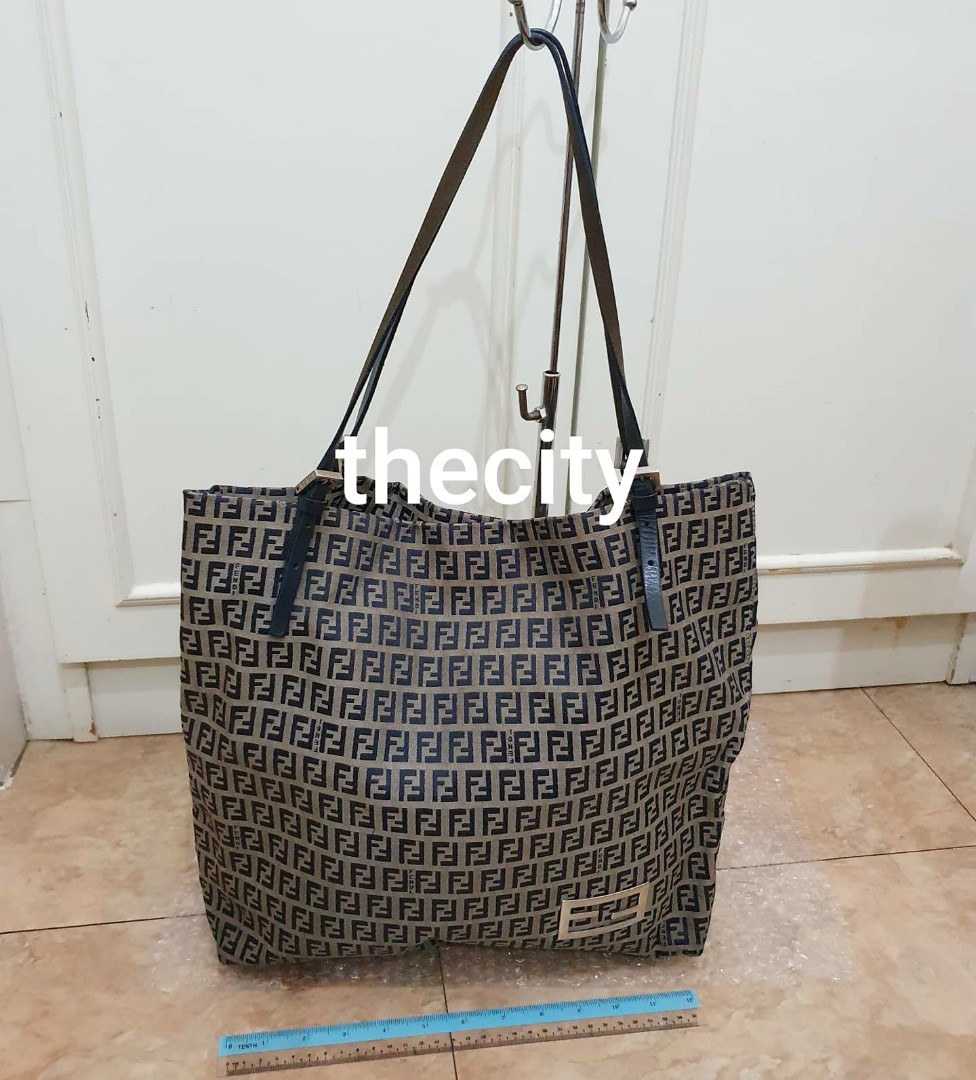AUTHENTIC FENDI FF MONOGRAM LOGO SHOULDER BAG - CLASSIC TIMELESS ...