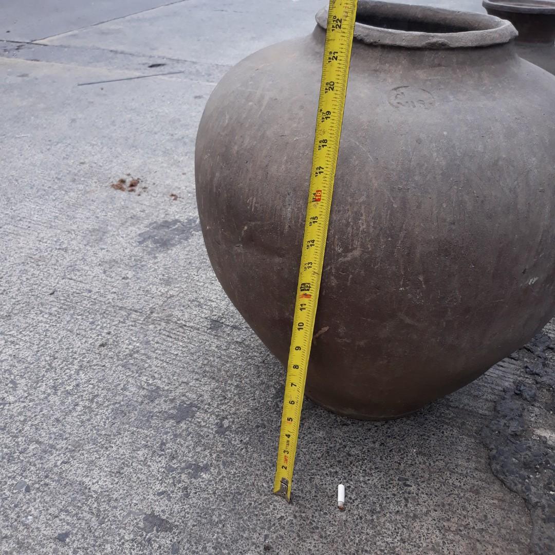 Big old water jar, Hobbies & Toys, Memorabilia & Collectibles ...