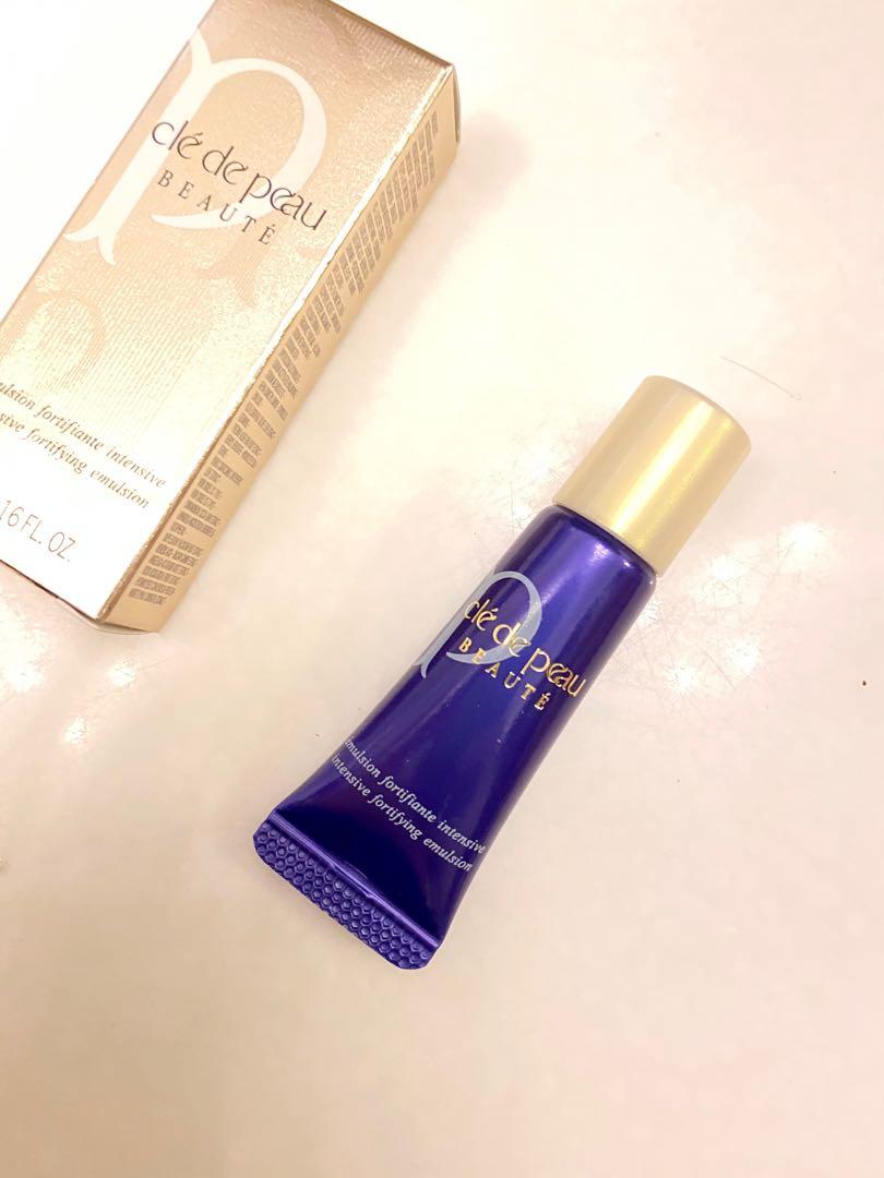 CPB Cle De Peau Intensive Fortifying Emulsion - Sample 5ml / 12ml, 美容 ...