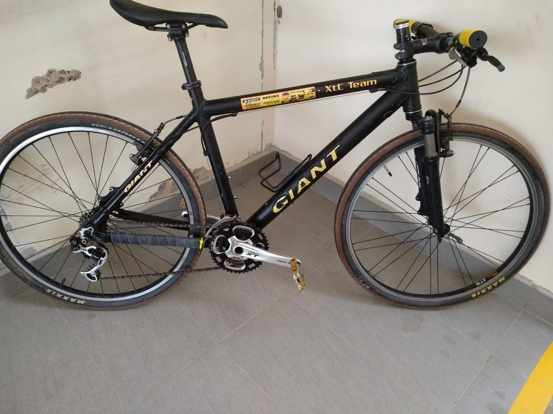 Giant Team Complete bike with Full XT, Bicycles & PMDs, Bicycles, Road ...