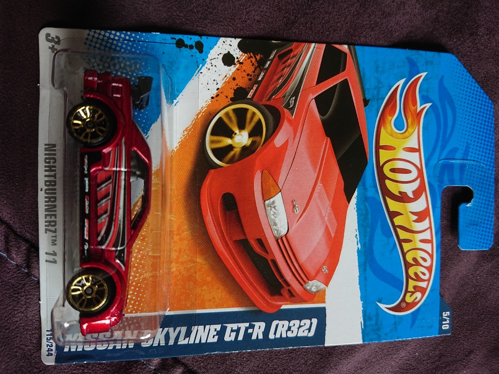 Hot Wheels Nissan Skyline R32 GT-R red Nightburnerz BNR32 GTR, Hobbies ...