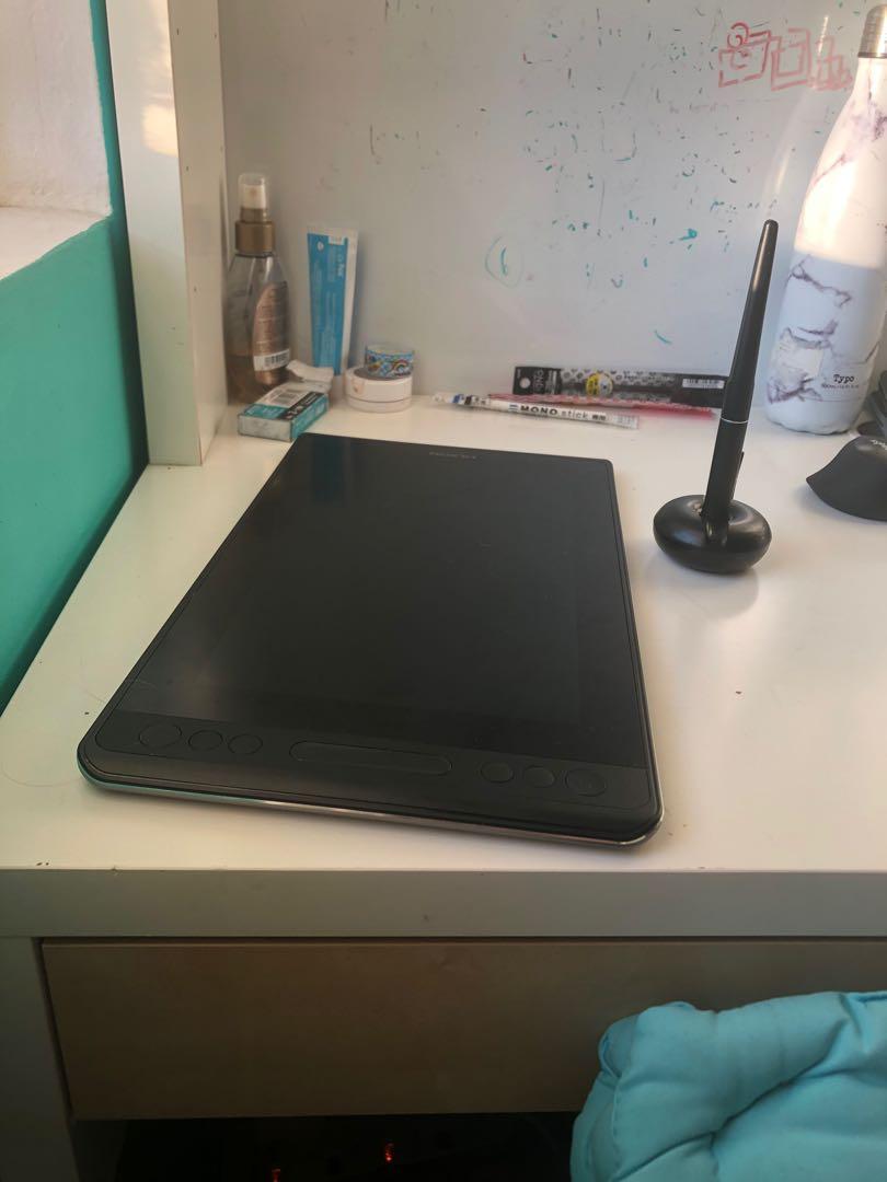 Huion kamvas pro 12, Mobile Phones & Gadgets, E-Readers on Carousell