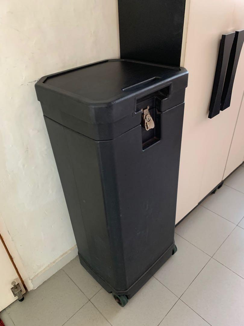 4x3 Curved POP Up system Backdrop, Everything Else on Carousell