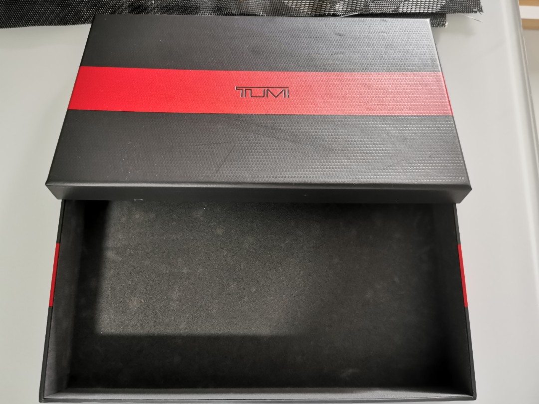 Tumi box, Men's Fashion, Bags, Belt bags, Clutches and Pouches on Carousell