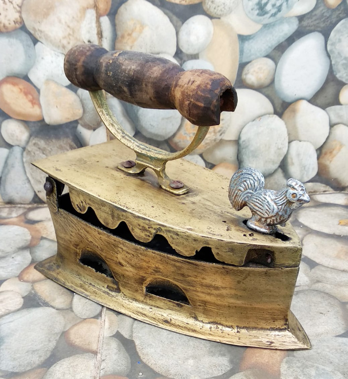 Setrika arang kuningan ayam jago model jadul tahun 50/60 ' an, Antik ...