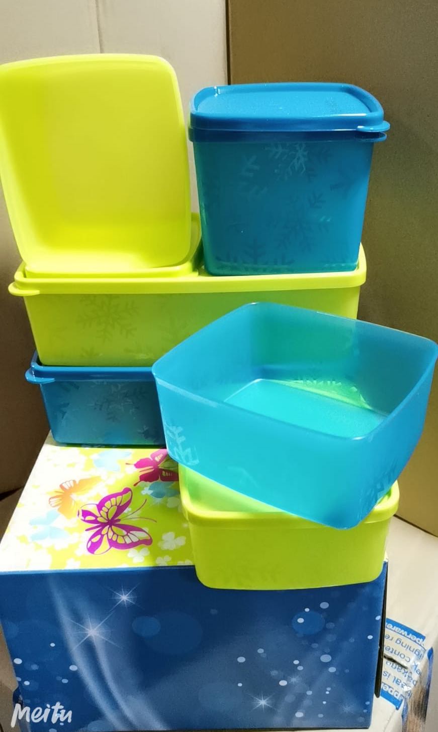 Tupperware fridge buddy set, TV & Home Appliances, Kitchen Appliances ...