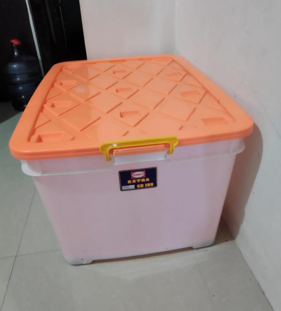 Container box CB 195, Kitchen & Appliances di Carousell