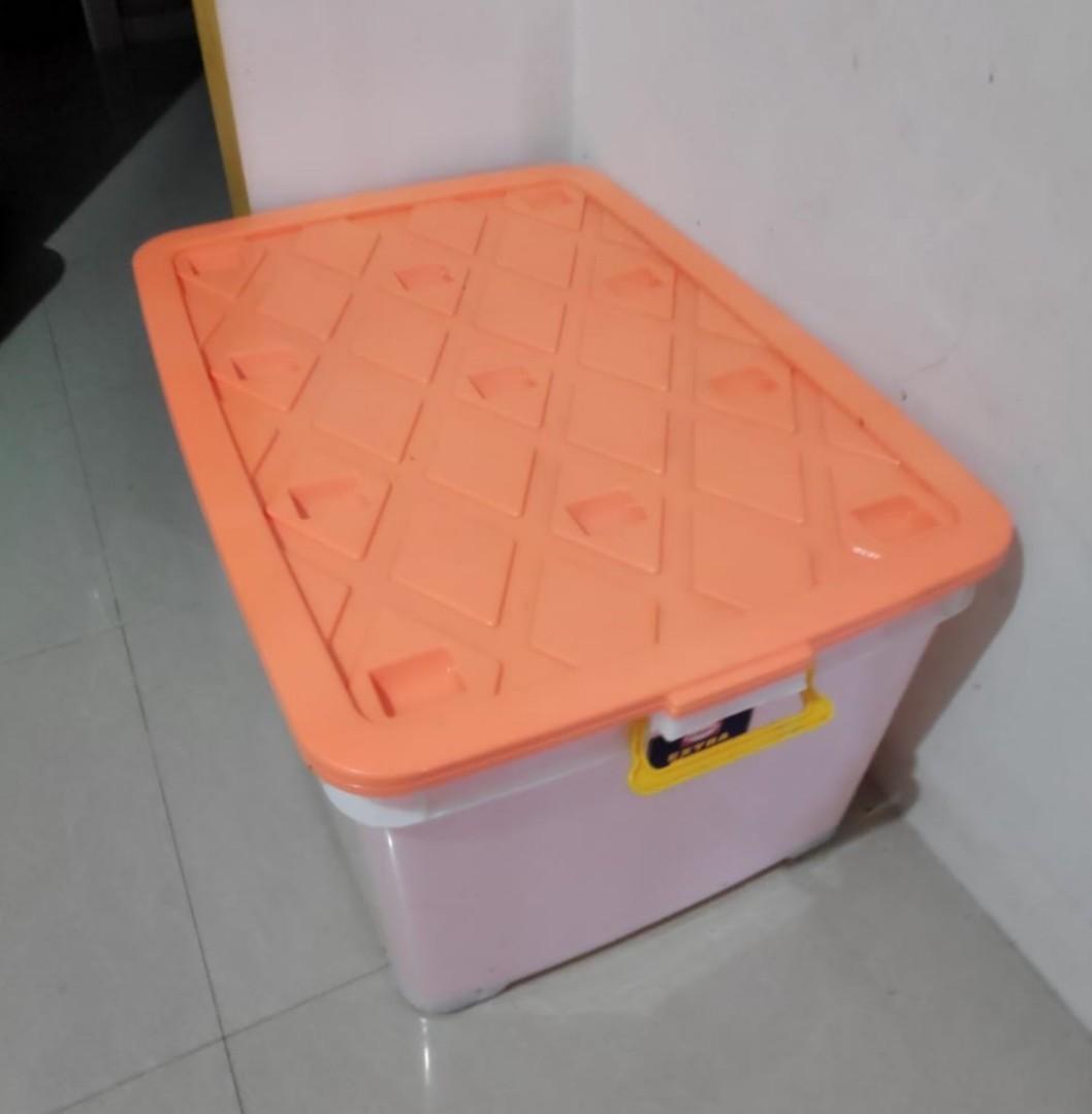Container box CB 195, Kitchen & Appliances di Carousell
