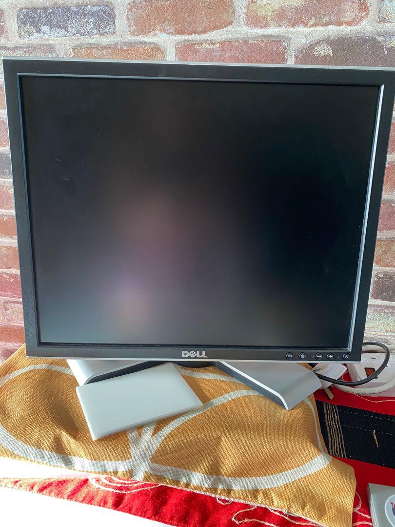 Dell 19 “ Monitor, Computers & Tech, Parts & Accessories, Monitor ...