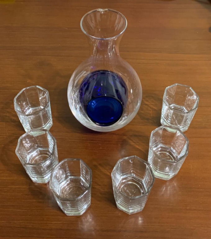 2 Types of Large Cold Sake Decanter or Sake Chiller Carafe Set with 6 ...
