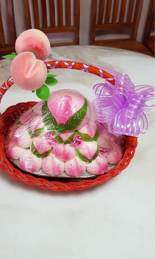 Longevity bun with basket decoration, Food & Drinks, Gift Baskets ...
