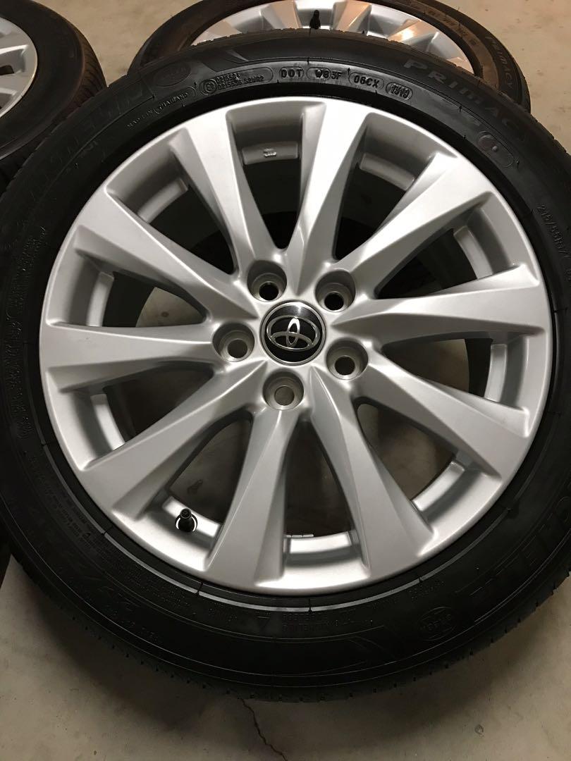 New Toyota Original Rims 17” With New Michelin 215/55/17, Car ...