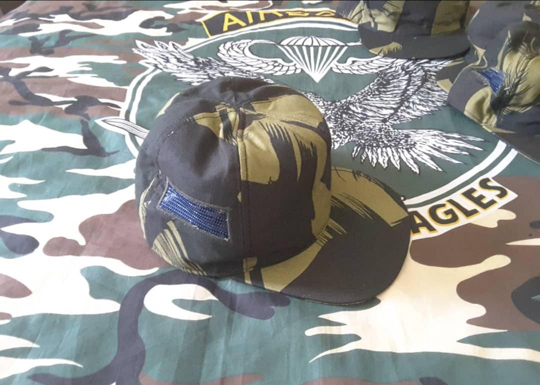 Vintage Atm brush stroke bs cap tea bag NOS, Men's Fashion, Watches ...