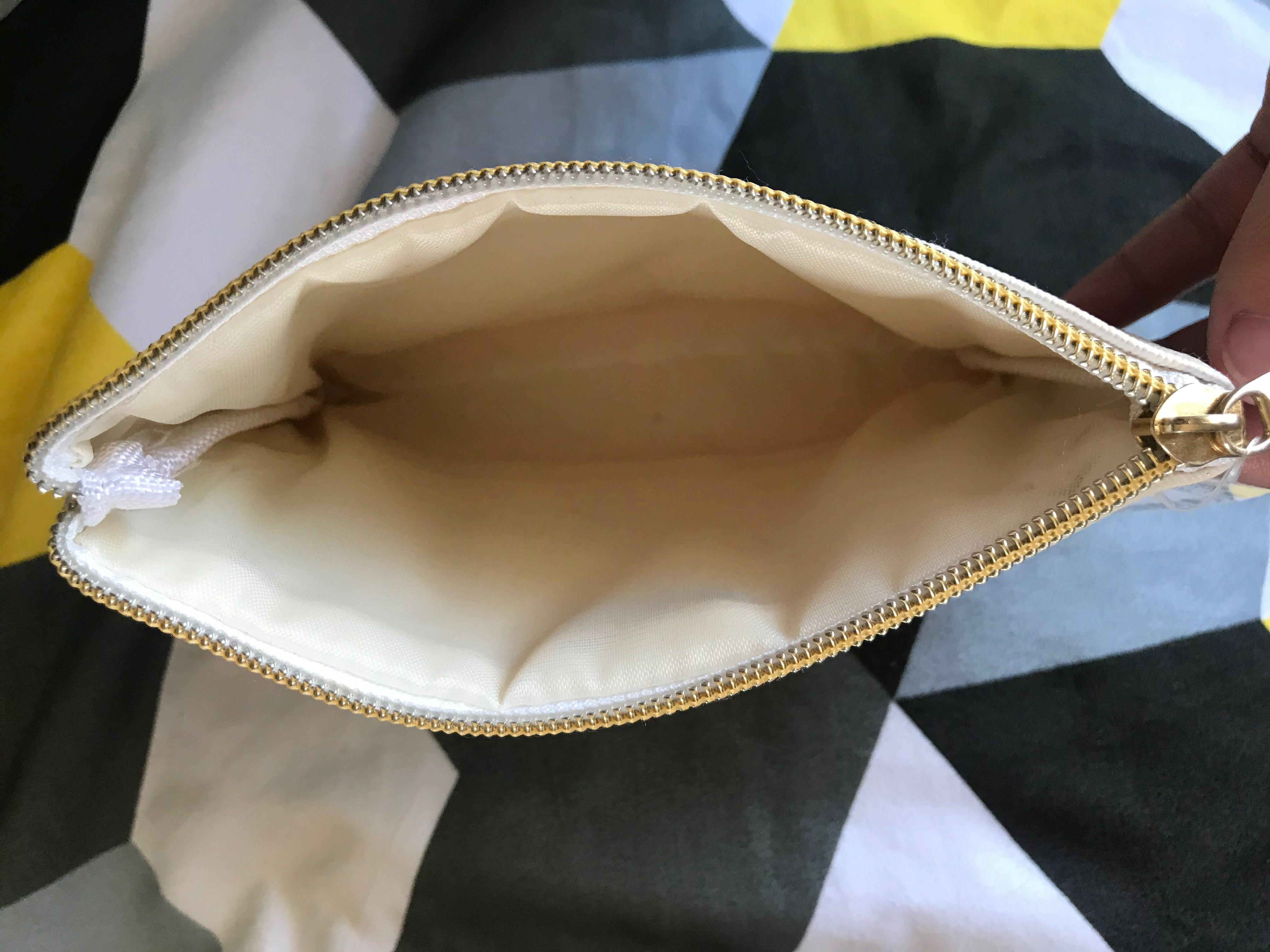 Daiso Pouch/Wallet, Women's Fashion, Bags & Wallets, Wallets & Card ...