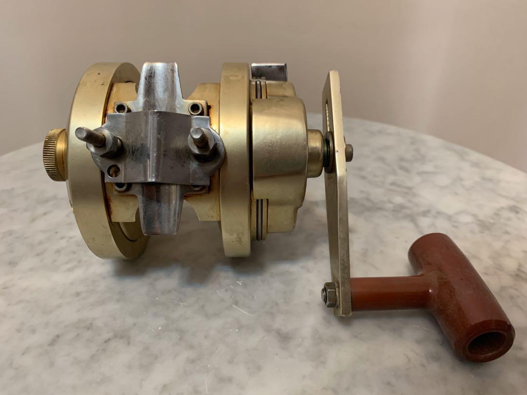 EVEROL GRAVEGLIA Gold Reel, Sports Equipment, Fishing on Carousell