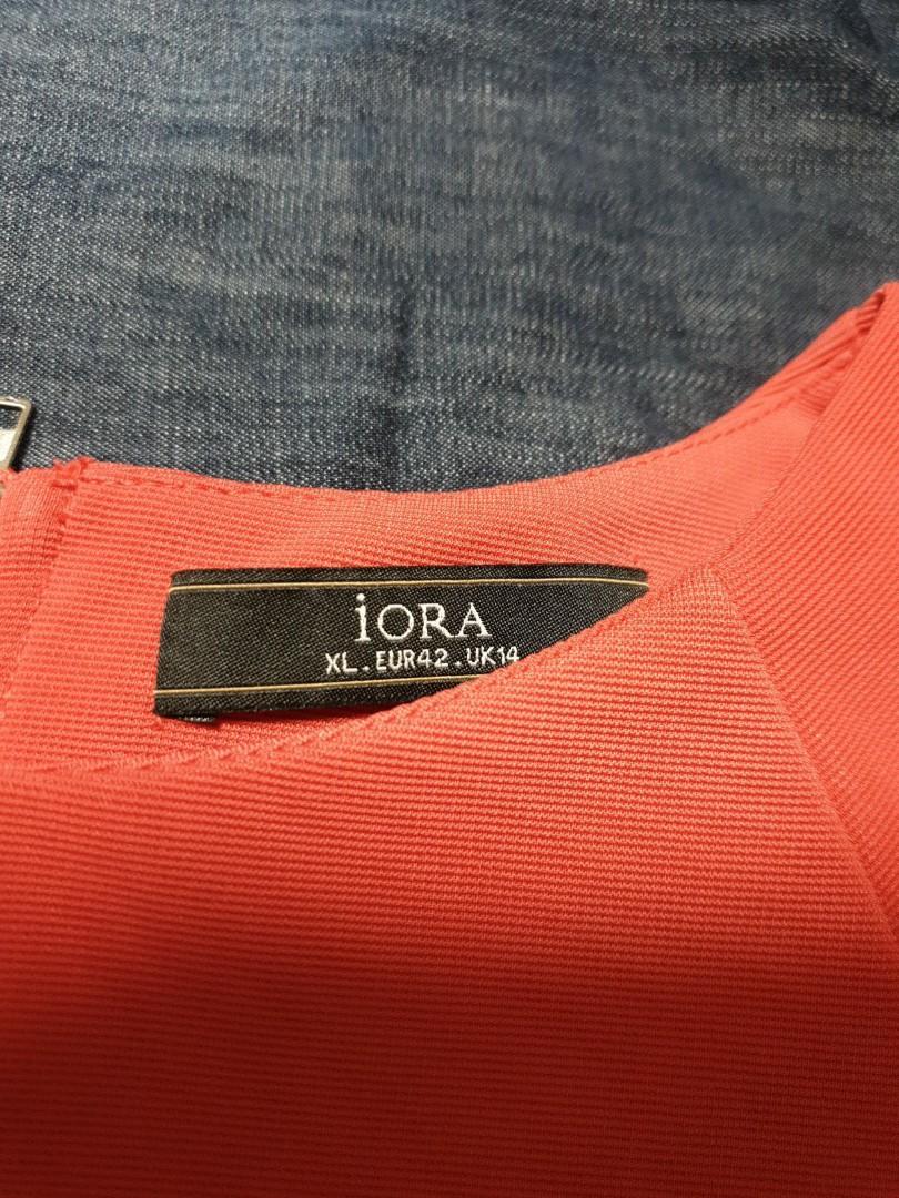 iora XL Red Top, Women's Fashion, Tops, Blouses on Carousell