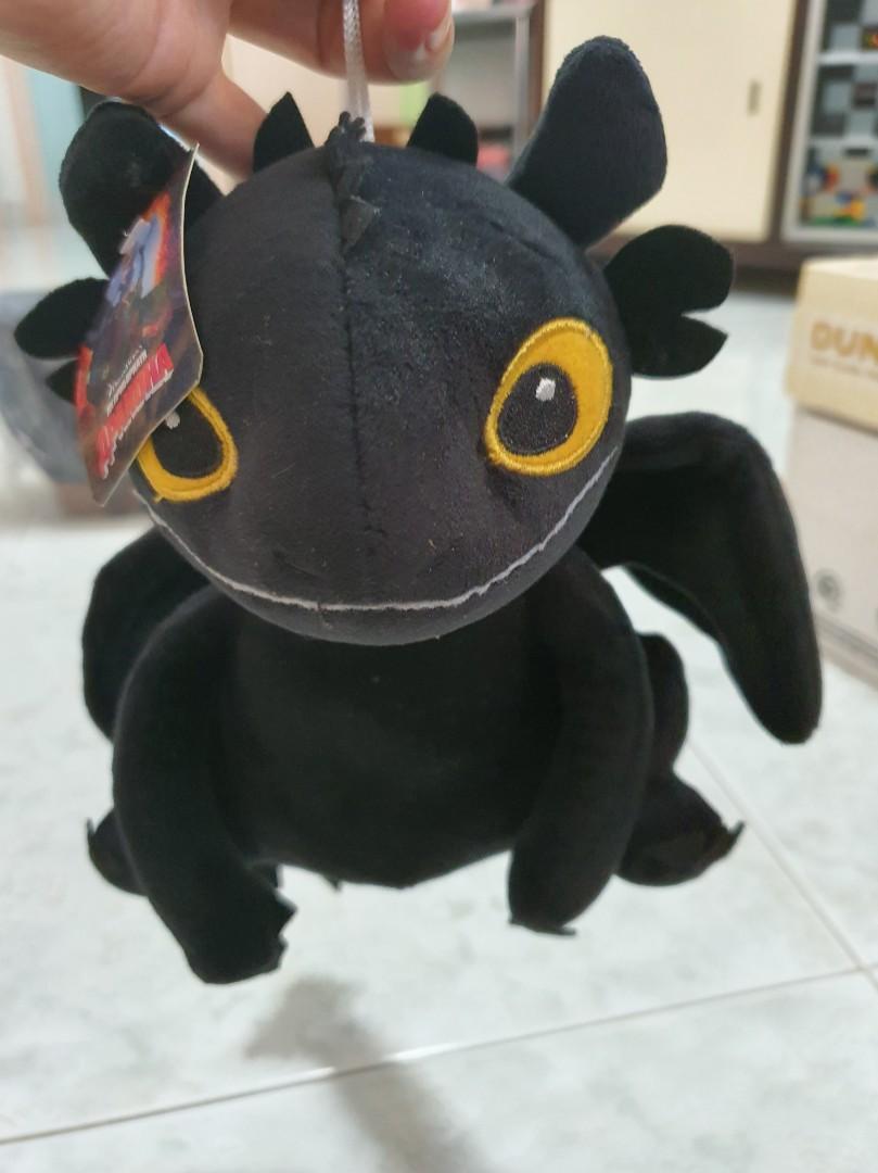 Toothless stuffed toy, Hobbies & Toys, Toys & Games on Carousell