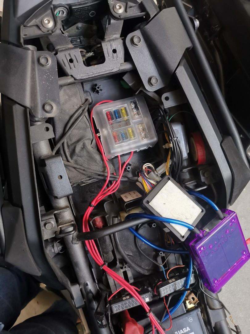 Fusebox installation for CB400X, Motorcycles, Motorcycle Accessories on ...