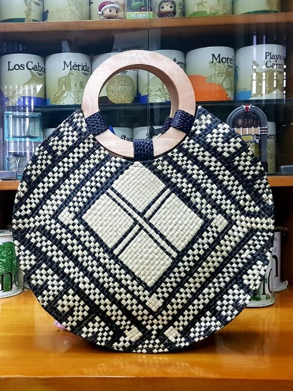 Handwoven BANIG Bag - Round with Geometric Patterns, Women's Fashion ...