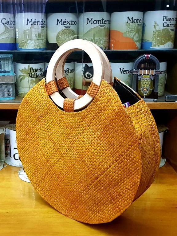 Handwoven BANIG Bag Round Orange with White Circles, Women's Fashion ...