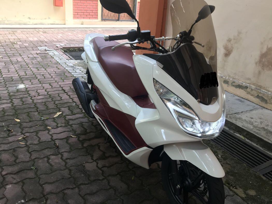 Honda PCX150 v3 2015, Motorbikes on Carousell